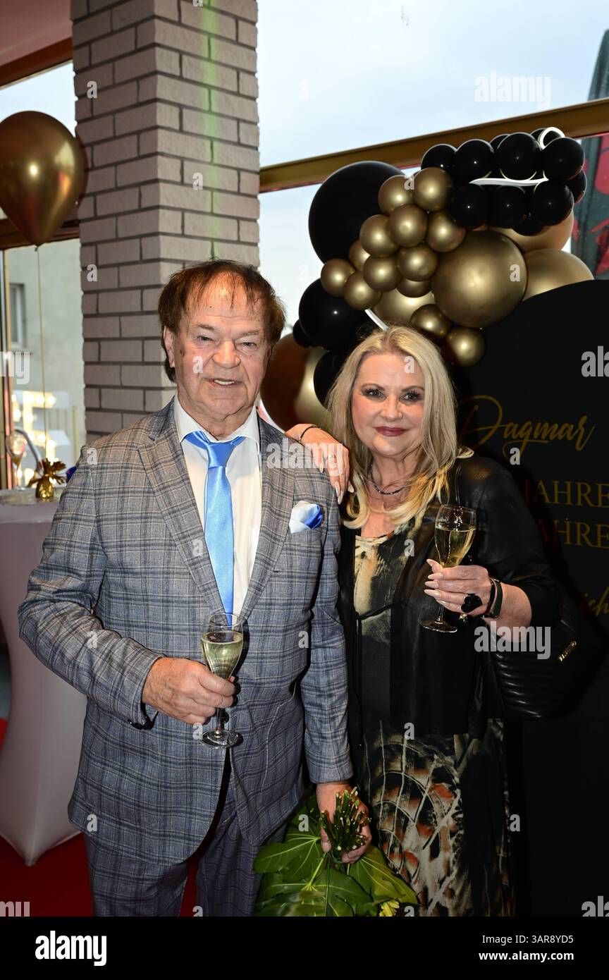 Wilfried Peetz und Andrea Peetz bei der Geburtstagsgala zum 80 ...