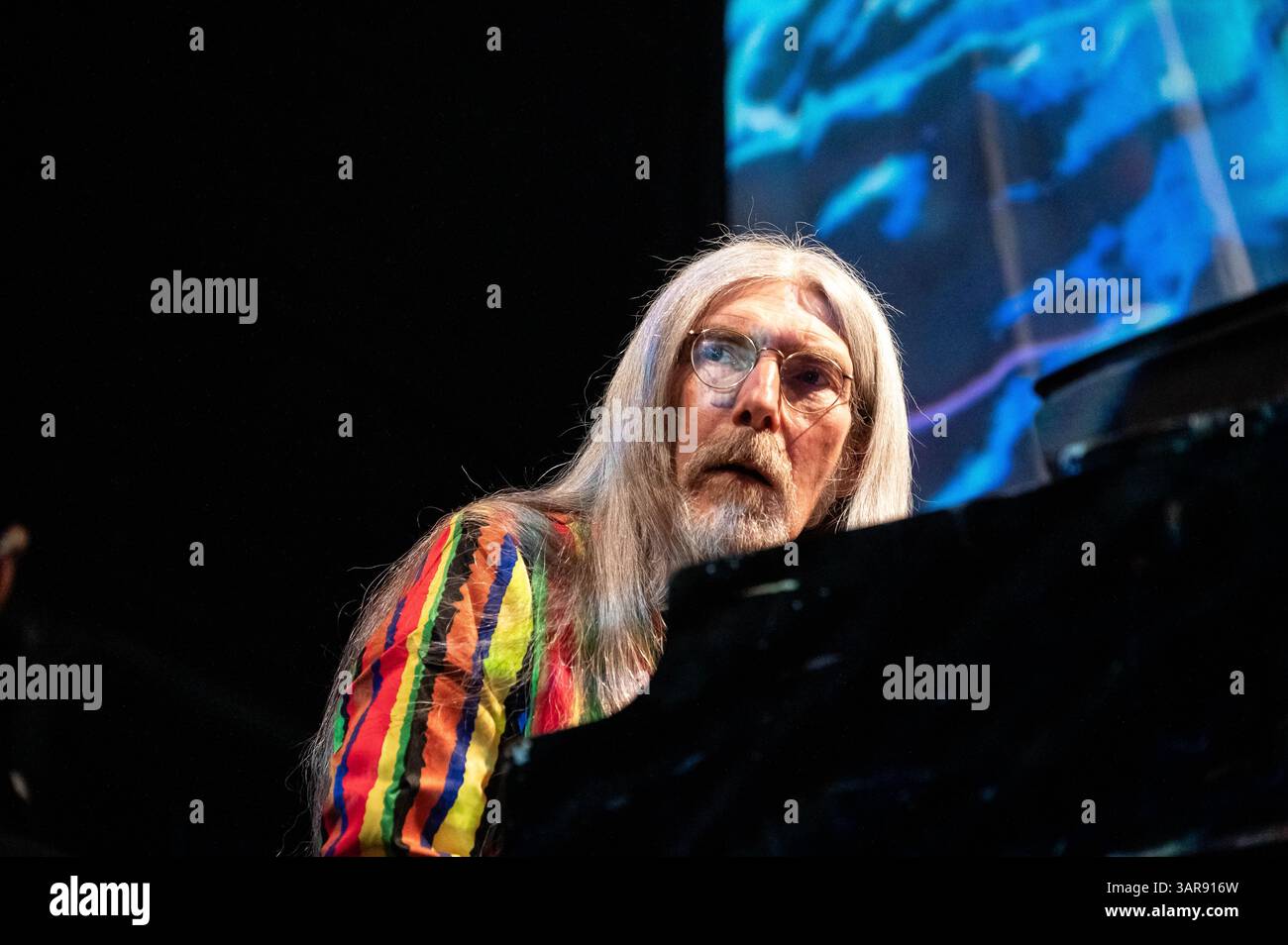 Glasgow, Scotland, UK. 16th Apr, 2025. Kula Shaker performing at o2 Academy, Glasgow, 16th April ...