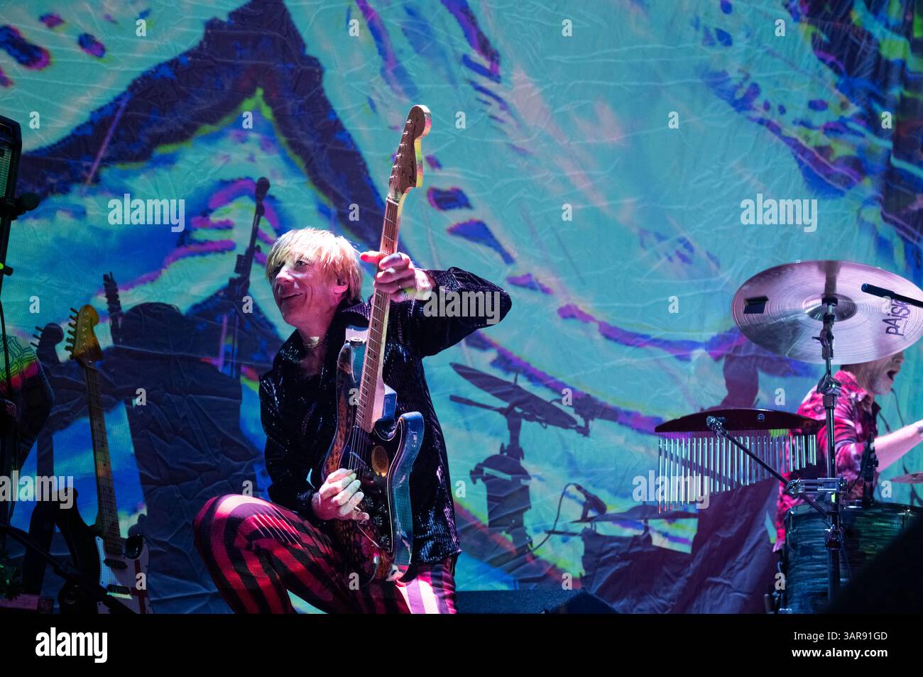 Glasgow, Scotland, UK. 16th Apr, 2025. Kula Shaker performing at o2 ...