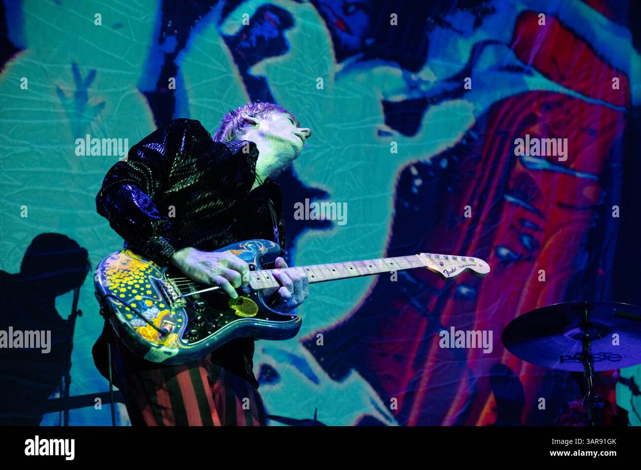 Glasgow, Scotland, UK. 16th Apr, 2025. Kula Shaker performing at o2 ...