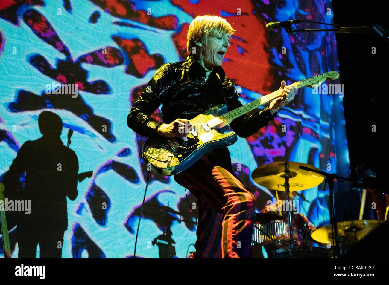Glasgow, Scotland, UK. 16th Apr, 2025. Kula Shaker performing at o2 ...