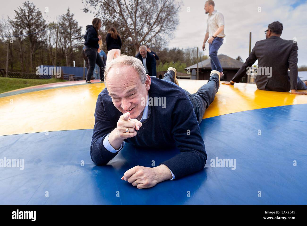 Abbotsham, UK. 17TH Apr 2025 Lib Dem Leader Sir Ed Davey pictured on ...
