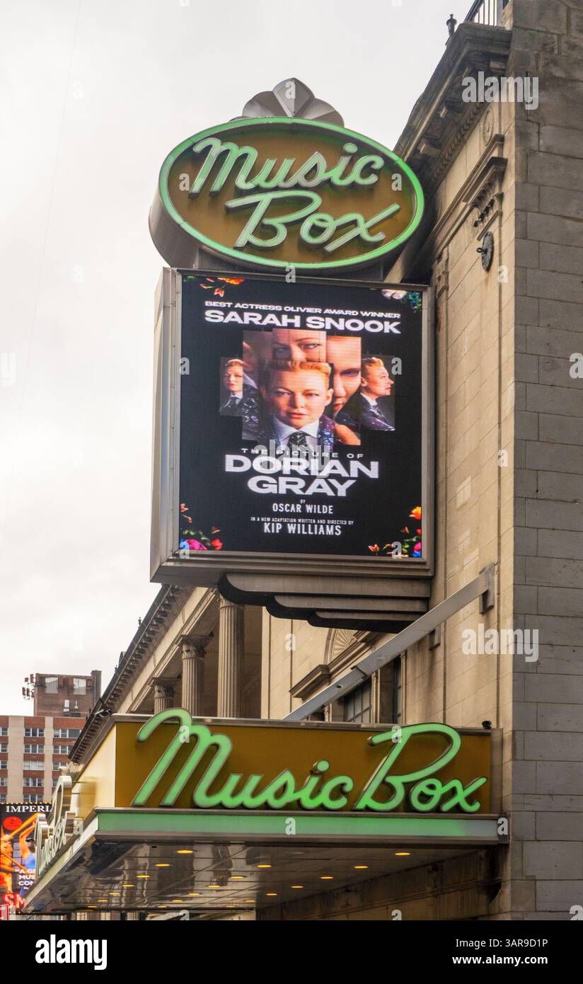 The Picture of Dorian Gray at the Music Box theater on Broadway in ...
