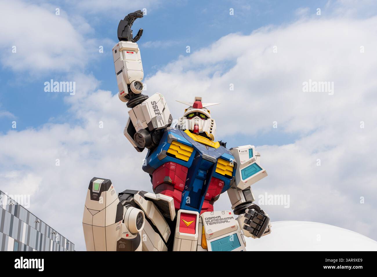 Osaka, Japan - April 16 2025 : The life-sized Gundam statue at GUNDAM ...