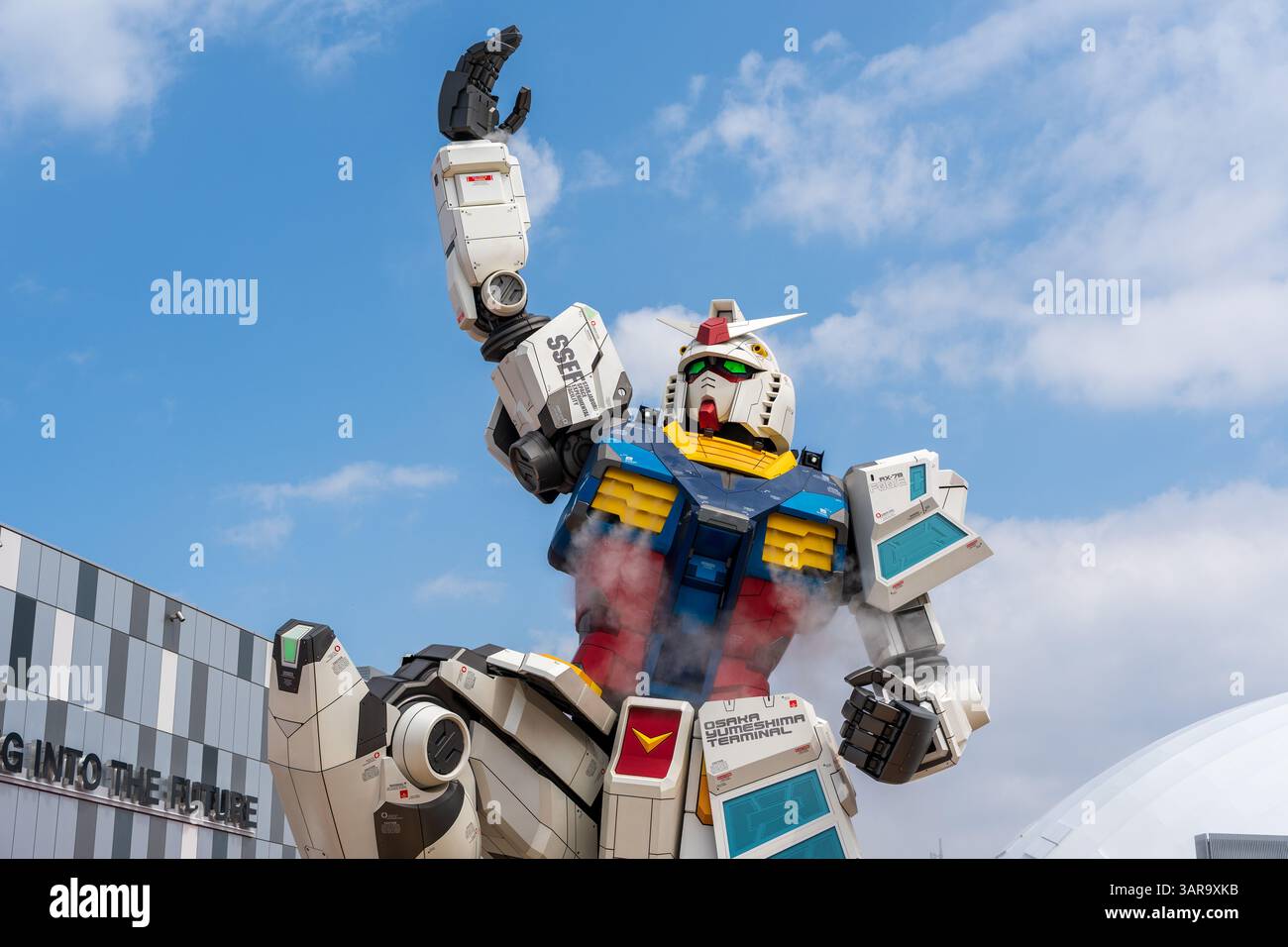 Osaka, Japan - April 16 2025 : The life-sized Gundam statue at GUNDAM ...