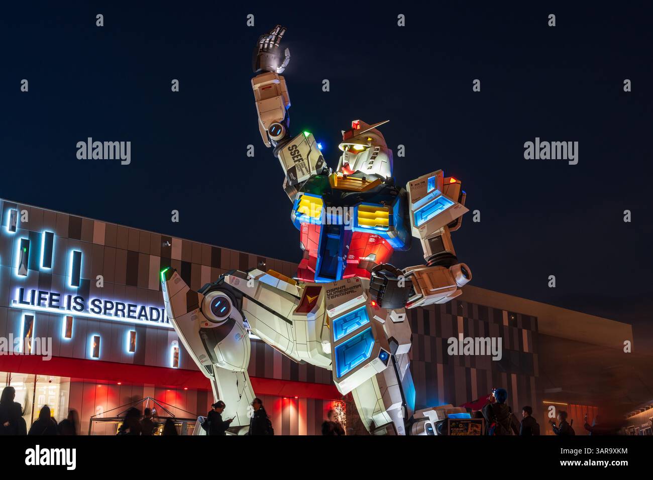Osaka, Japan - April 16 2025 : Illuminated life-sized Gundam statue at ...