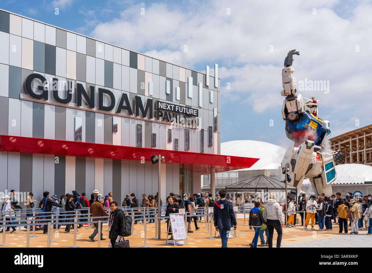 Osaka, Japan - April 16 2025 : The life-sized Gundam statue at GUNDAM ...