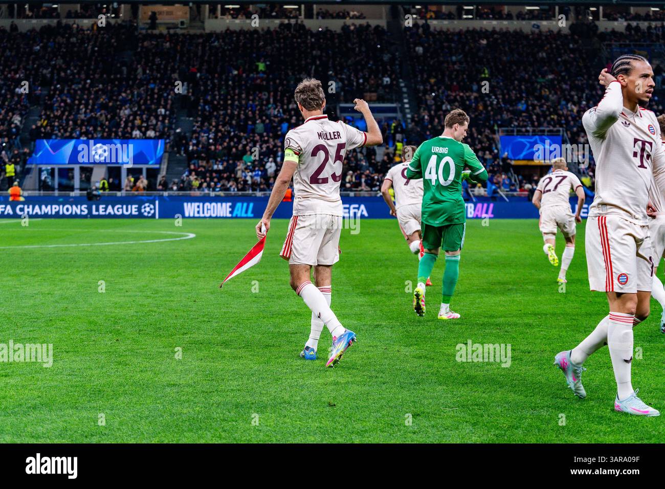 Mailand, Italien. 16th Apr, 2025. 16.04.2025, Inter Mailand vs. FC Bayern München, UEFA ...