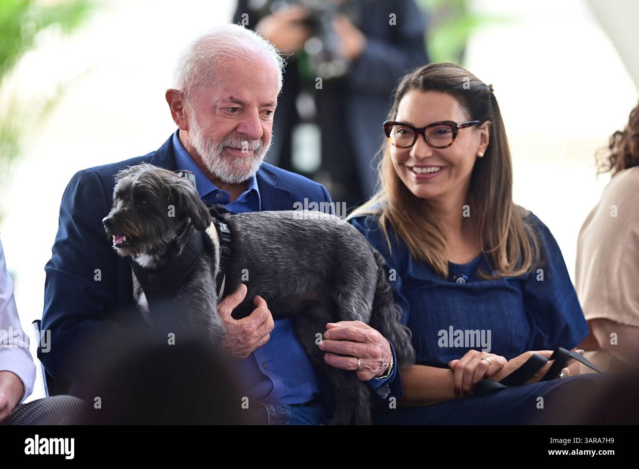 BRASÍLIA, DF - 17.04.2025: LULA LANÇA IDENTIFICAÇÃO DE CÃES E GATOS ...