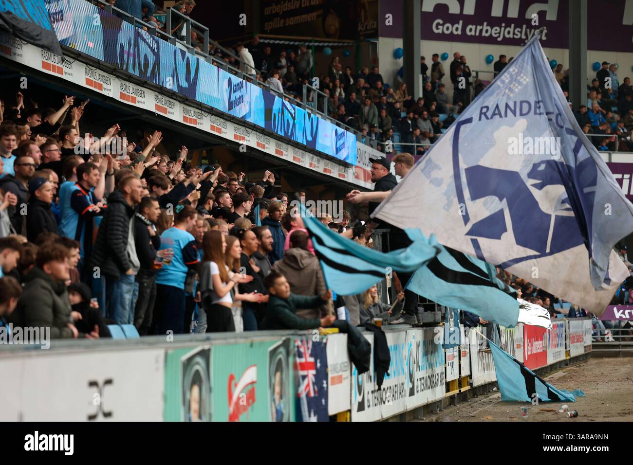 Randers, Denmark. 17th Apr, 2025. Randers FC moeder AGF i ...