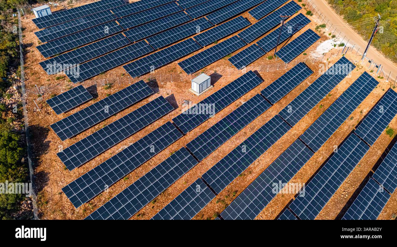 Ground mounted system solar hi-res stock photography and images - Alamy