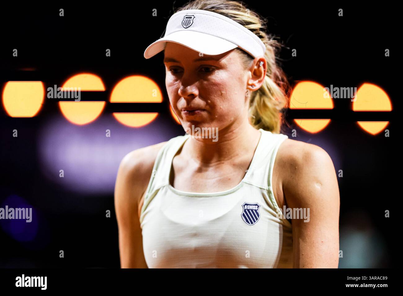 Stuttgart, Deutschland. 17th Apr, 2025. im Bild Ekaterina Alexandrova Mirra Andreeva vs ...