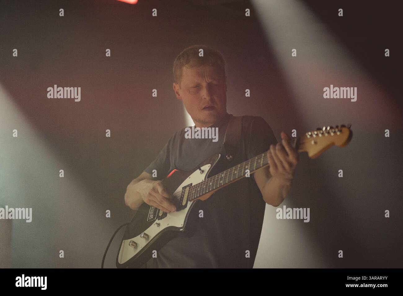 Pigs Pigs Pigs Pigs Pigs Pigs Pigs live at New Century Hall, Manchester ...