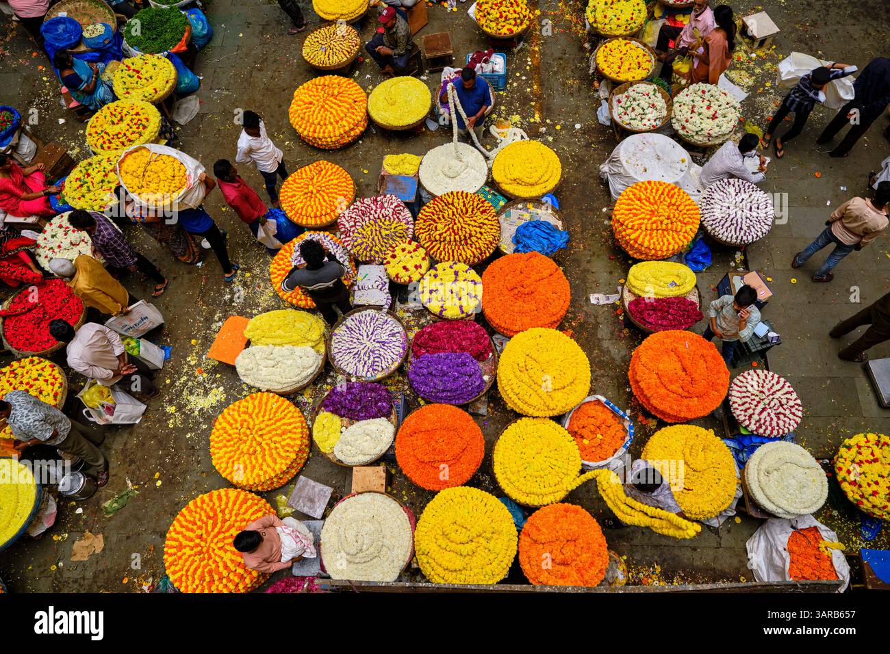 India, Karnataka, Sri Krishna Rajendra Market, Flower market Stock ...