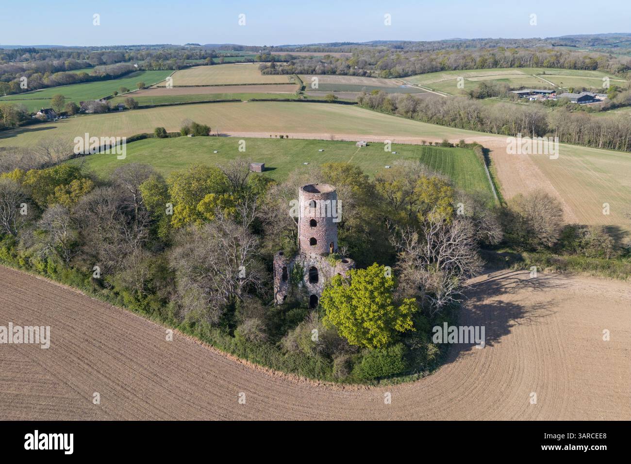 Folly tower racton ruin hi-res stock photography and images - Alamy