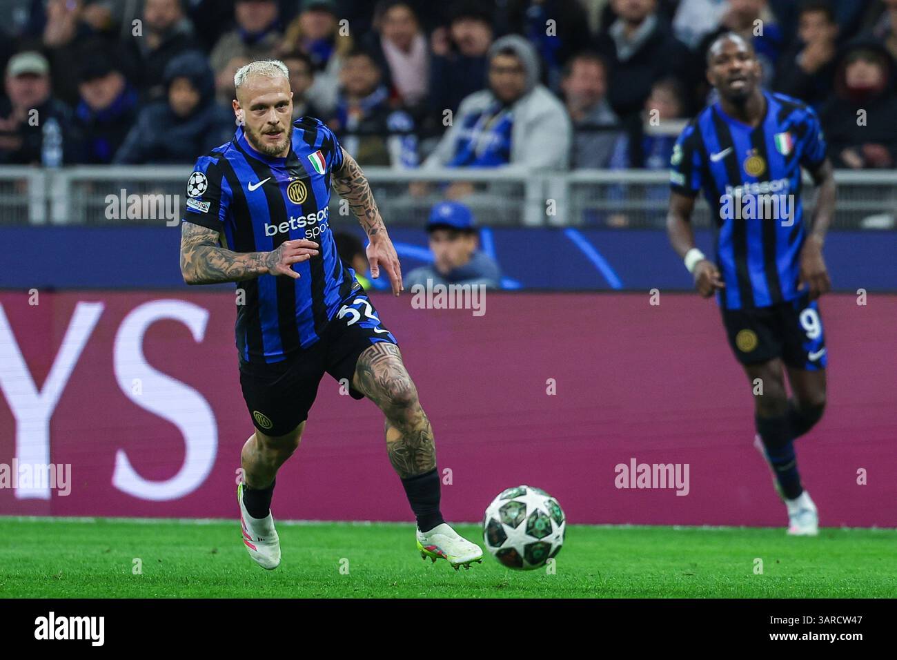 Milan, Italy. 17th Apr, 2025. Federico Dimarco of FC Internazionale seen in action during UEFA ...