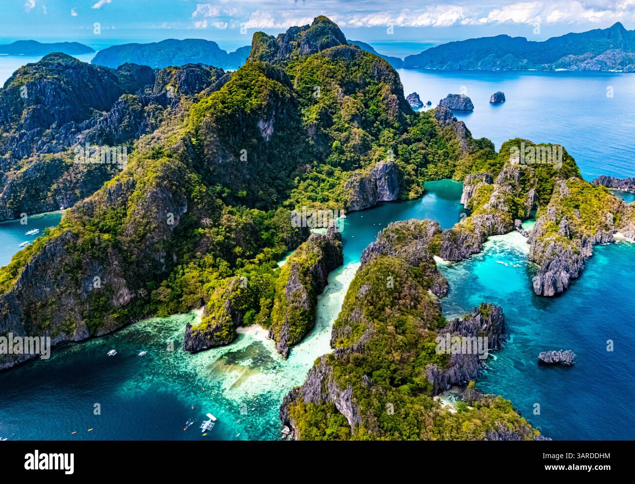 Big Lagoon and Small Lagoon at Miniloc Island near El Nido, Palawan ...