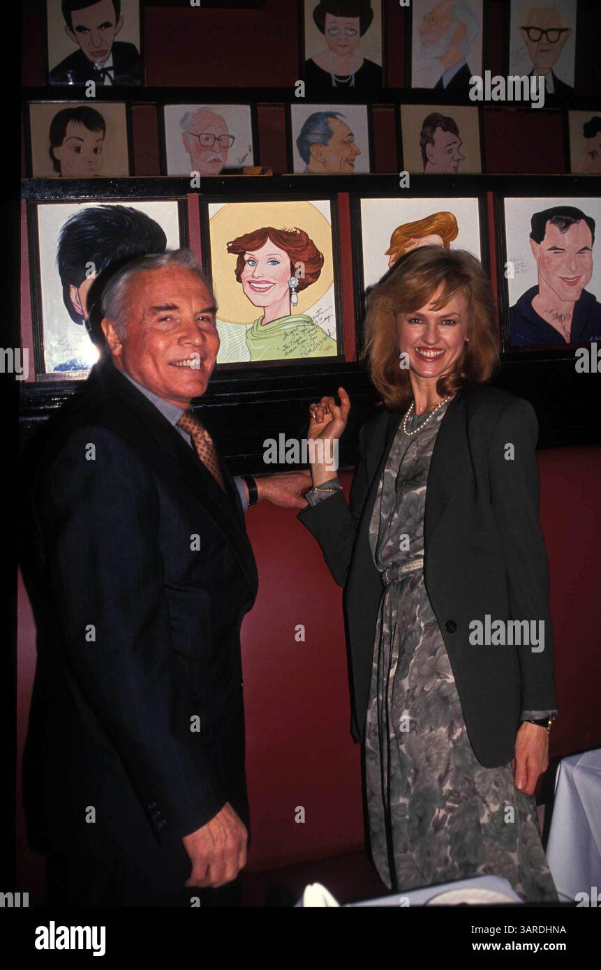 Jan. 27, 2010 - New York, New York, USA - 16591.JAMES MITCHELL and JILL ...