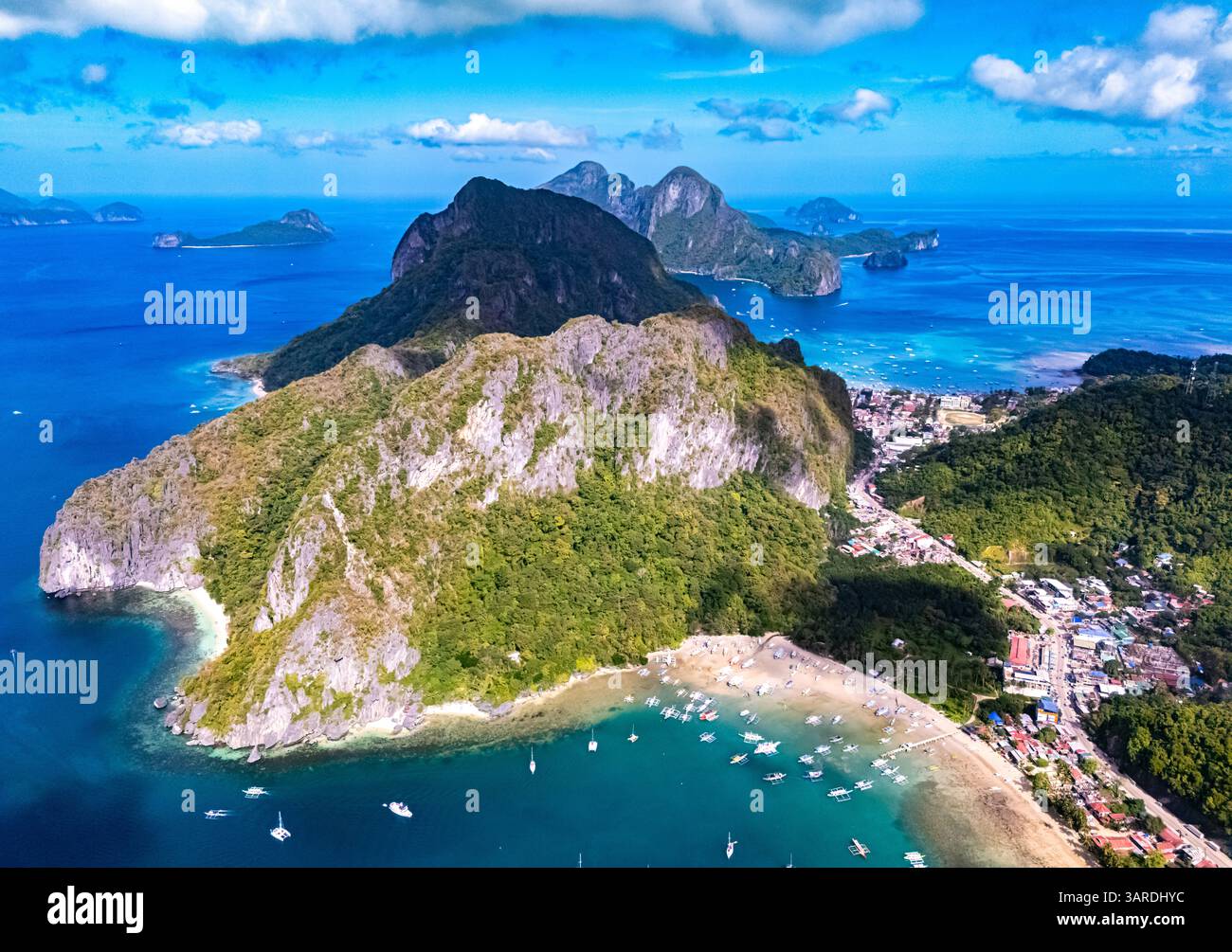 Corong Corong Beach in El Nido in the north of the Palawan Island ...