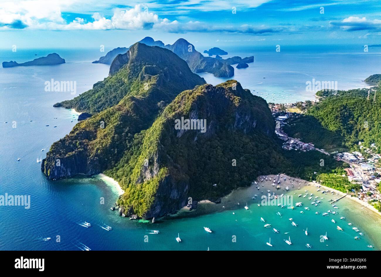 Corong Corong Beach in El Nido in the north of the Palawan Island ...