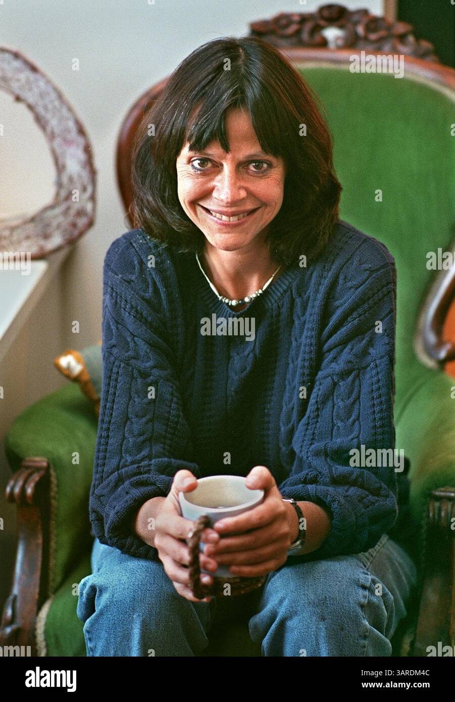 Oct. 31, 1997 - USA - JOYCE MAYNARD, THE WRITER, NOW LIVES IN MILL ...