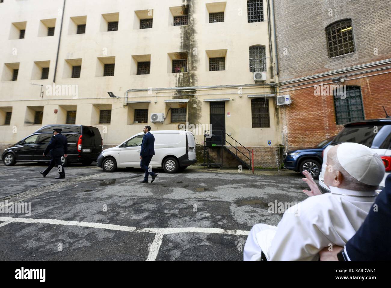 On Holy Thursday Pope Francis visited with inmates at Rome's Regina ...