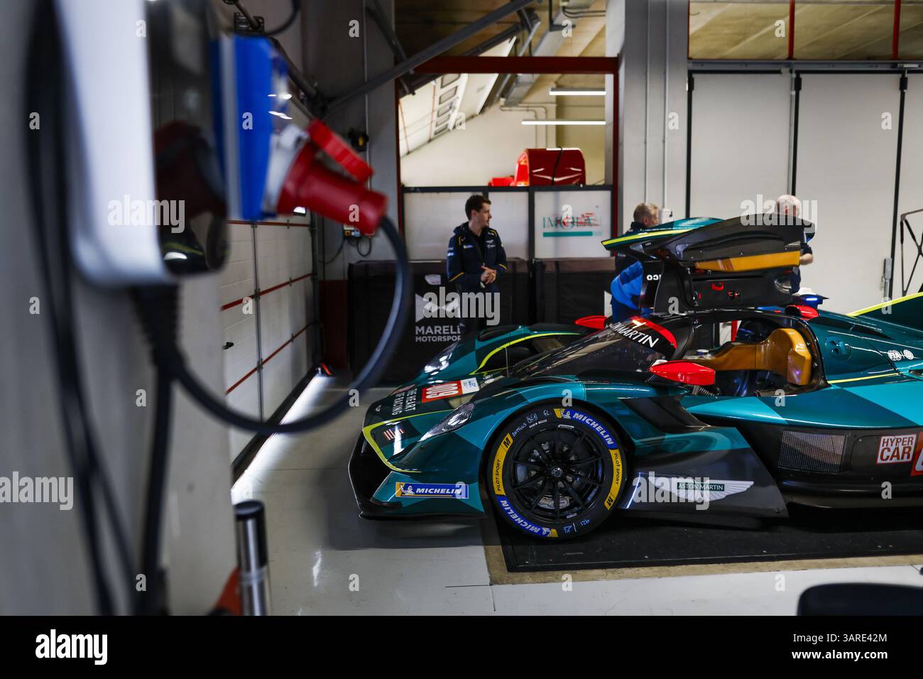 009 RIBERAS Alex (spa), SORENSEN Marco (dnk), Aston Martin THOR Team, Aston Martin Valkyrie #009 ...