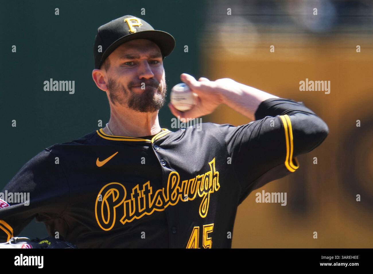 Pittsburgh Pirates pitcher Andrew Heaney delivers during the first ...