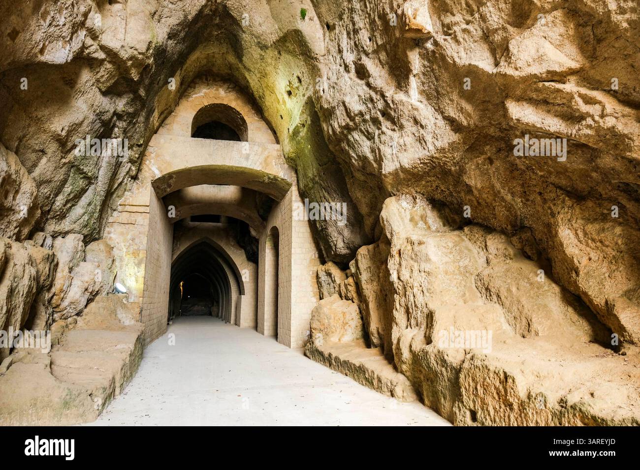Reopening Ceremony Celebrates Restoration of Virgil and Leopardi Tombs ...