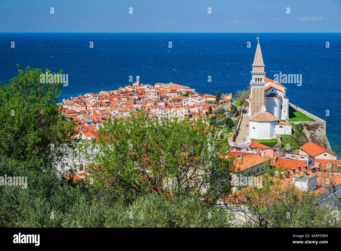 Scenic aerial view skyline hi-res stock photography and images - Alamy