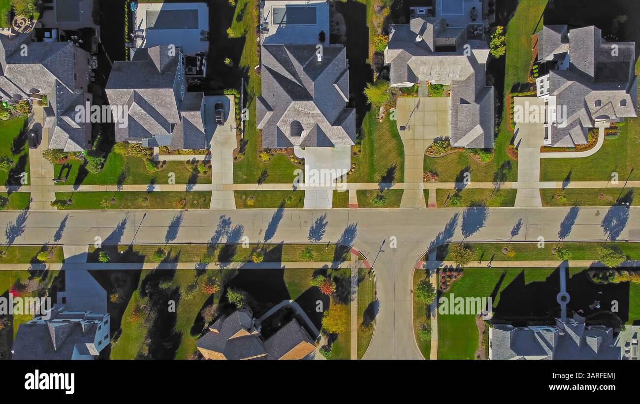 Chicago suburb suburban hi-res stock photography and images - Alamy