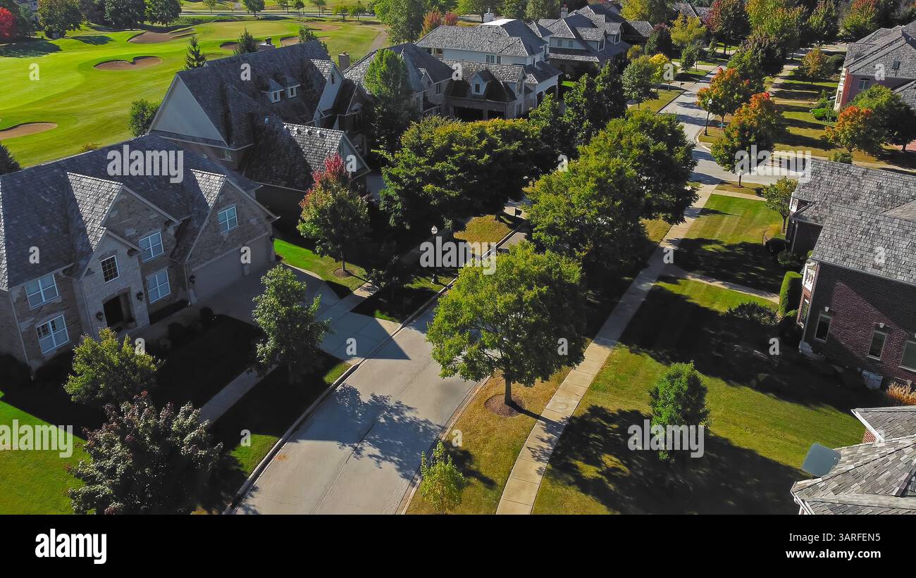 Chicago suburb suburban hi-res stock photography and images - Alamy