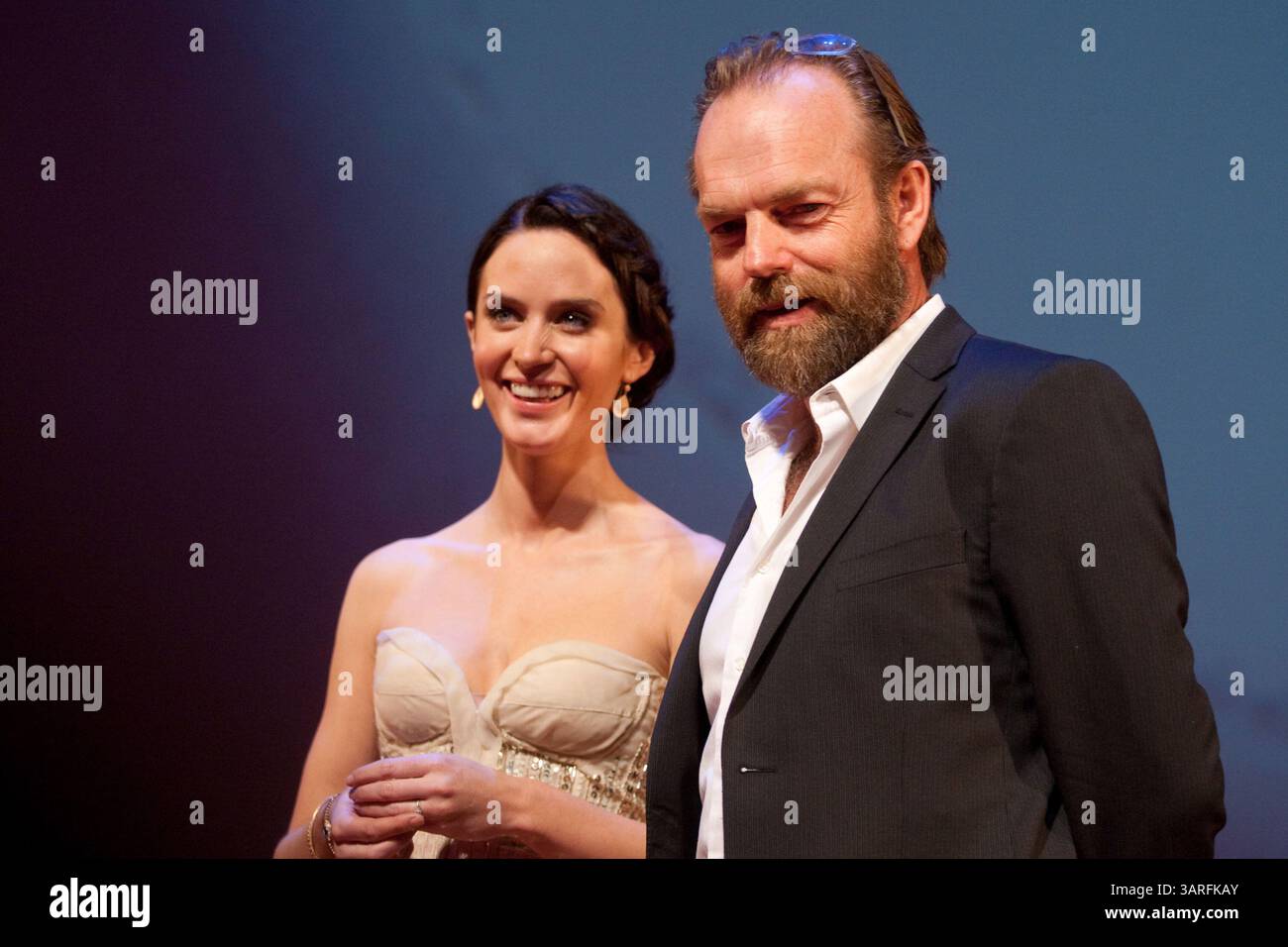 Hugo weaving actress emily blunt the wolfman film wolfman0302 hi-res ...