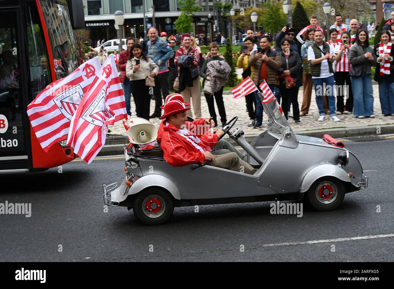 Athletic fans before the match between Athletic Club and Rangers FC, in ...