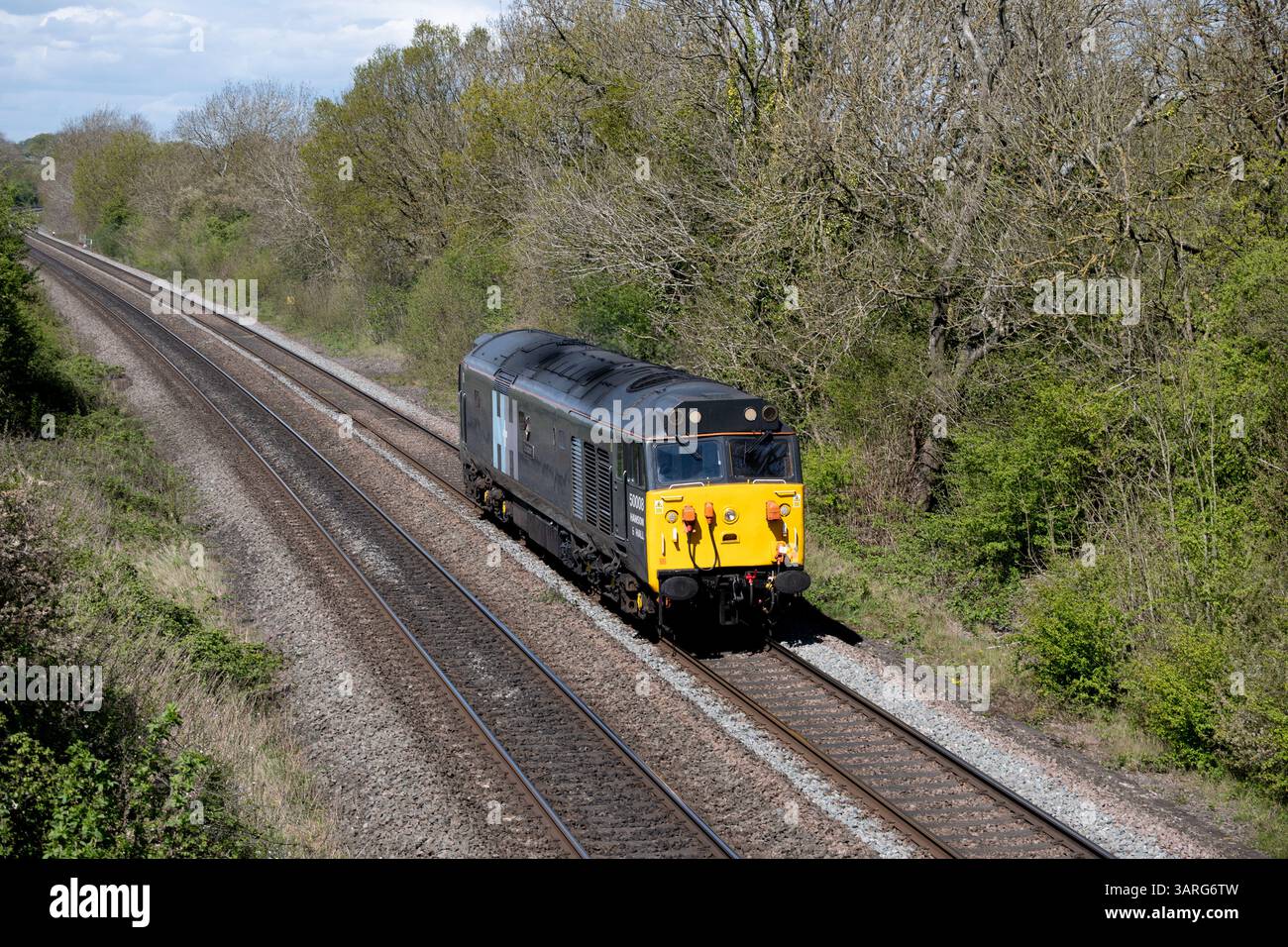 Hanson & Hall class 50 diesel locomotive No. 50008 "Thunderer" at ...