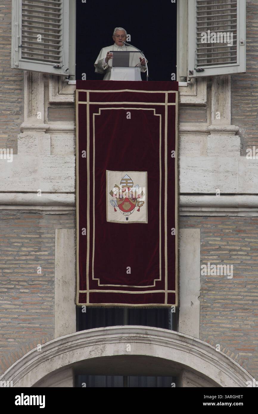 Jan 24, 2010 - Vatican City, Vatican, Italy - Pope BENEDICT XVI ...
