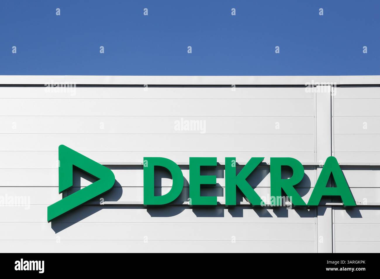 Dekra Am Wall