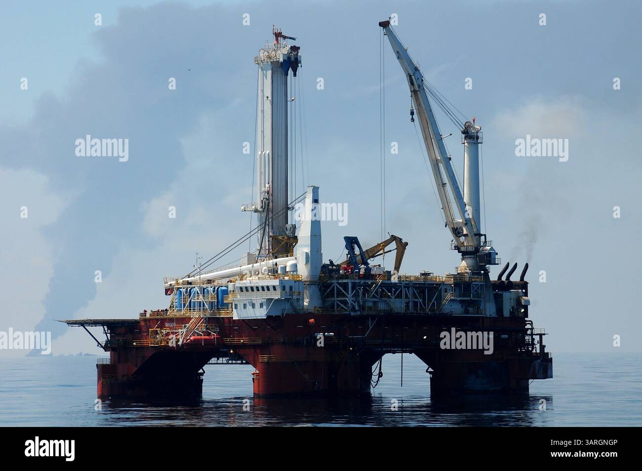 May 06, 2010 - Venice, United States - Mobile offshore drilling unit ...