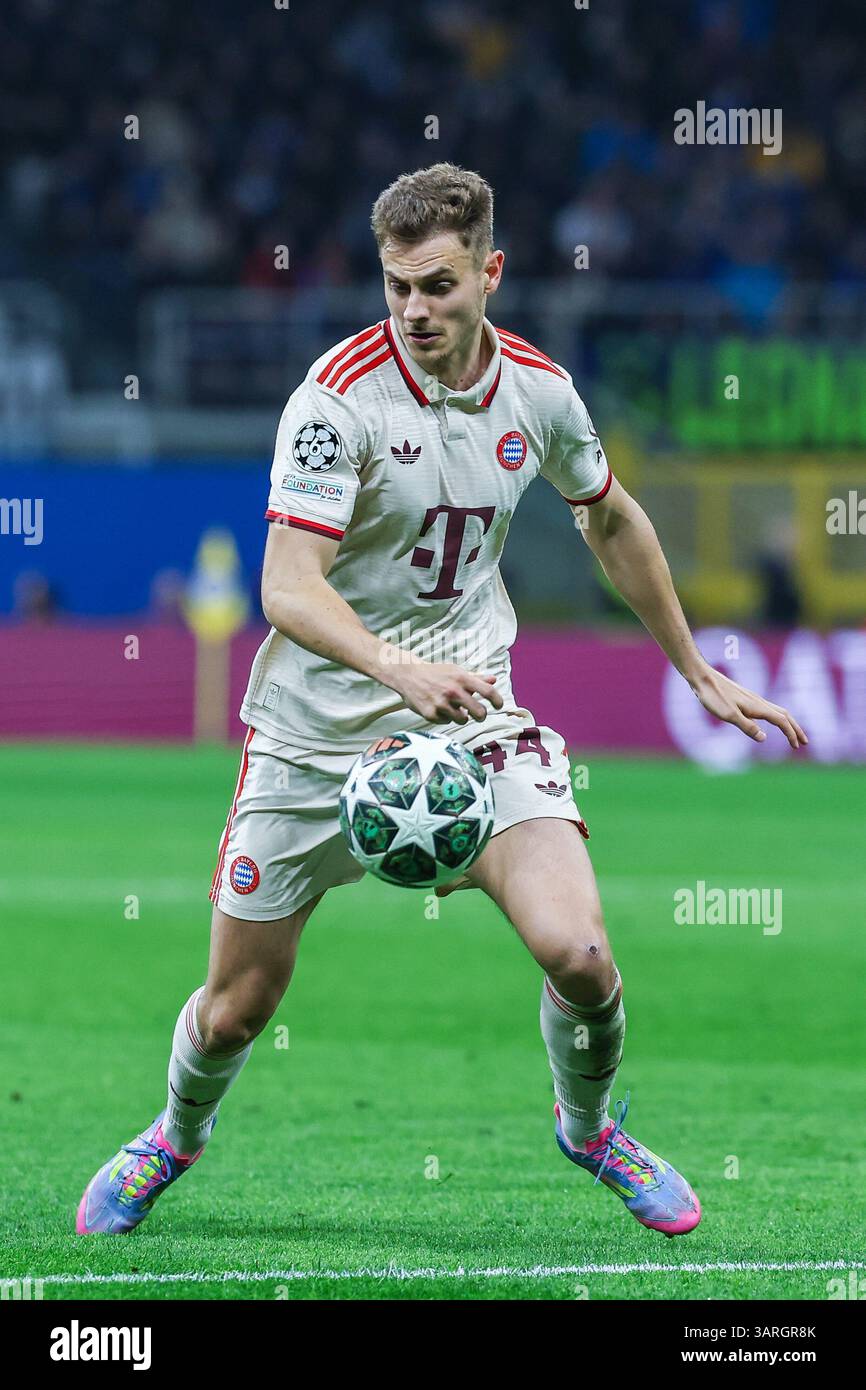 Milan, Italien. 16th Apr, 2025. Josip Stanisic of FC Bayern Munchen ...