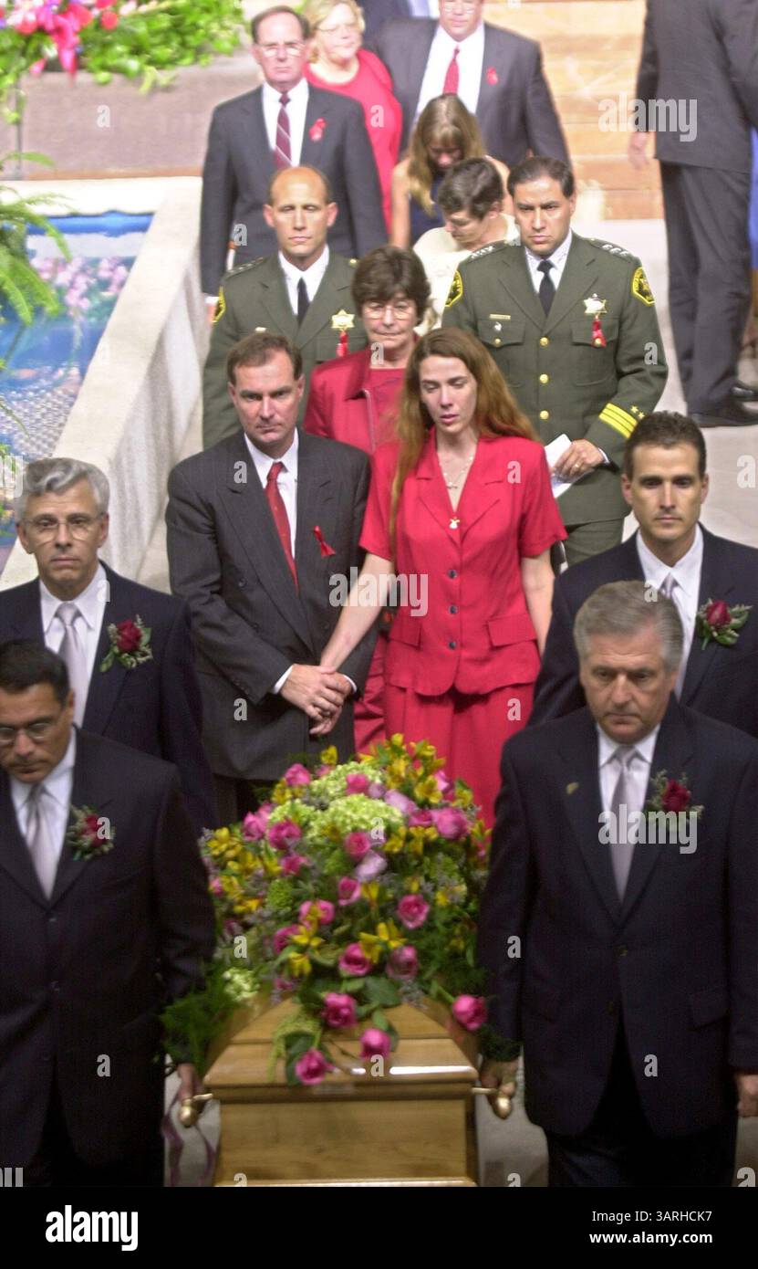 Jul 25, 2002; Garden Grove, CA, USA; Samantha Runnion's mother ERIN ...