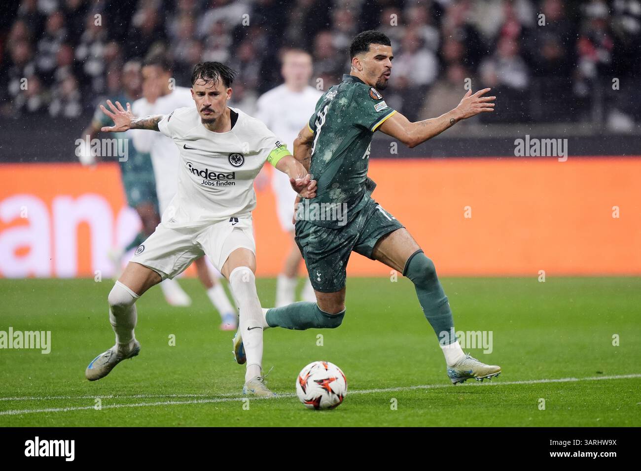 Tottenham Hotspur's Dominic Solanke (right) and Eintracht Frankfurt's ...