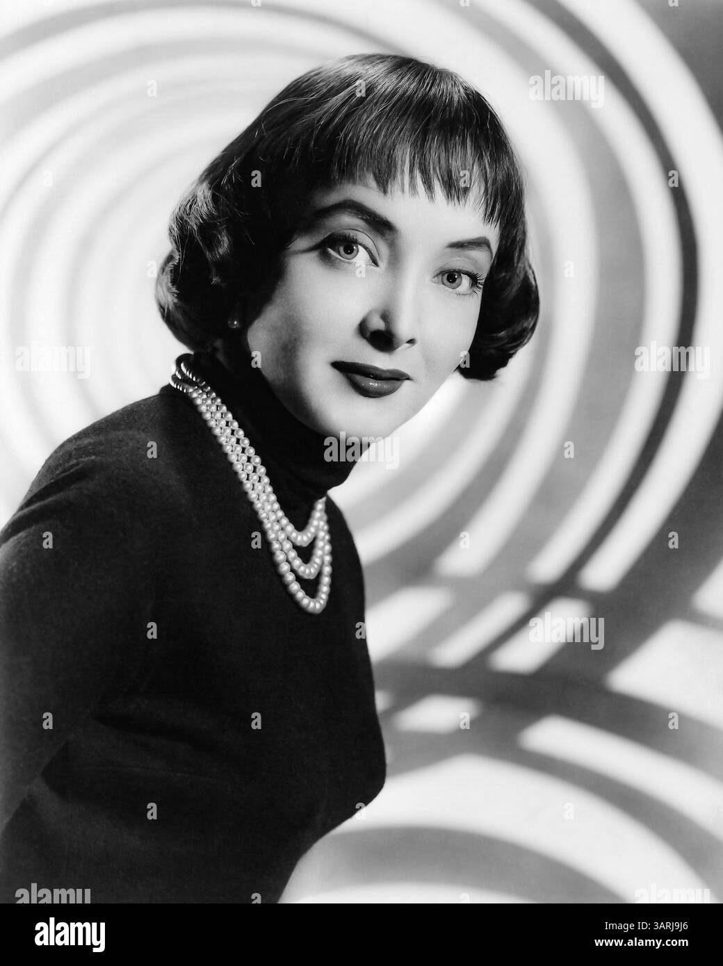 Carolyn Jones*Filmstill - Editorial Use Only* see Special Instructions ...