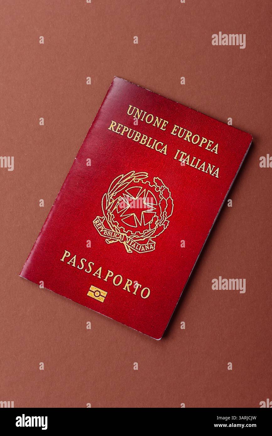 Italy passport for travelling, flying and doing business. Italian ...