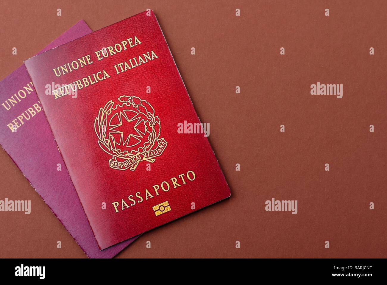 Italy passport for travelling, flying and doing business. Italian ...