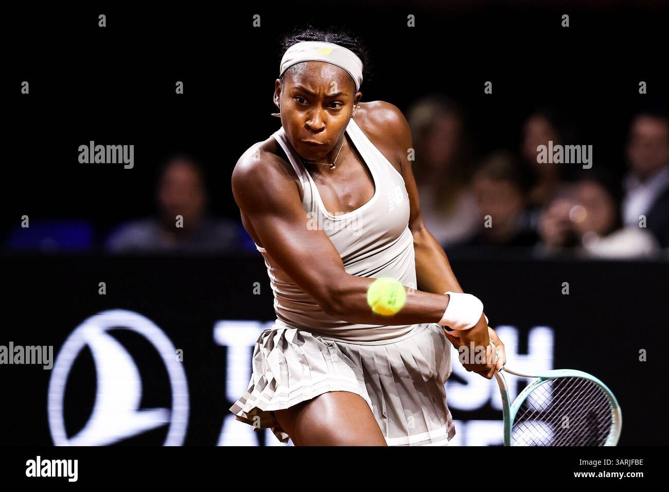 Stuttgart, Deutschland. 17th Apr, 2025. im Bild Coco Gauff USA Coco Gauff USA vs Ella Seidel GER ...