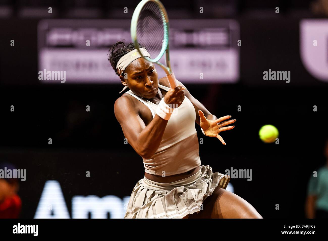 Stuttgart, Deutschland. 17th Apr, 2025. im Bild Coco Gauff USA Coco Gauff USA vs Ella Seidel GER ...