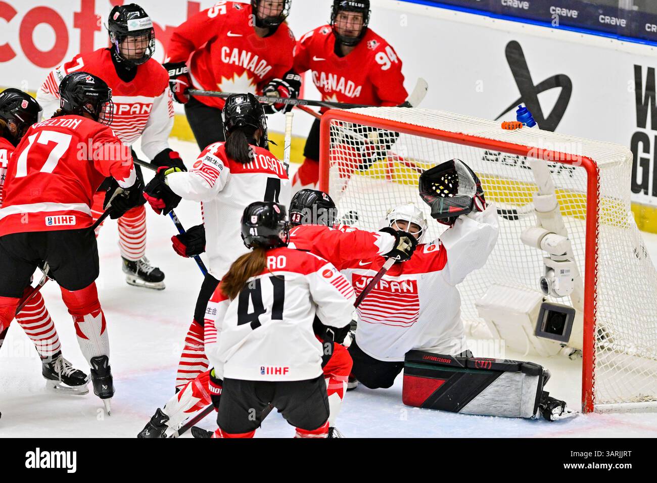 Budweis, Czech Republic. 17th Apr, 2025. Kristin O'Neill (CAN; middle ...