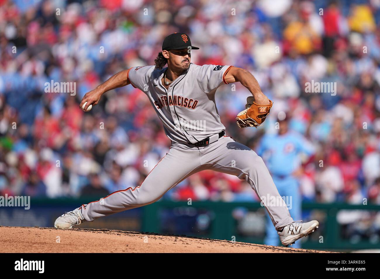San Francisco Giants' Jordan Hicks pitches during the second inning of ...