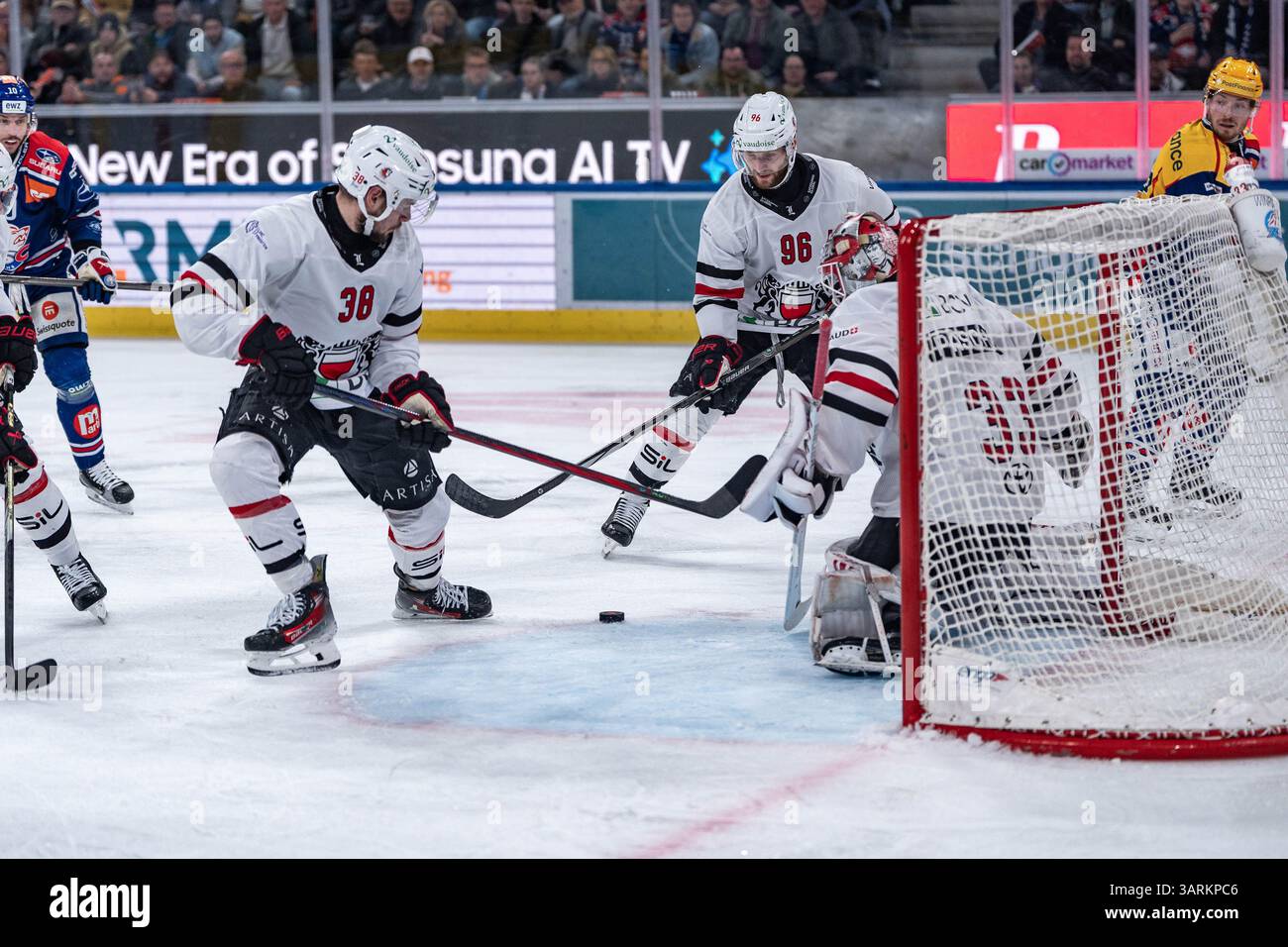April 17, 2025, Zurich, SwissLife Arena, NL Finals: ZSC Lions ...