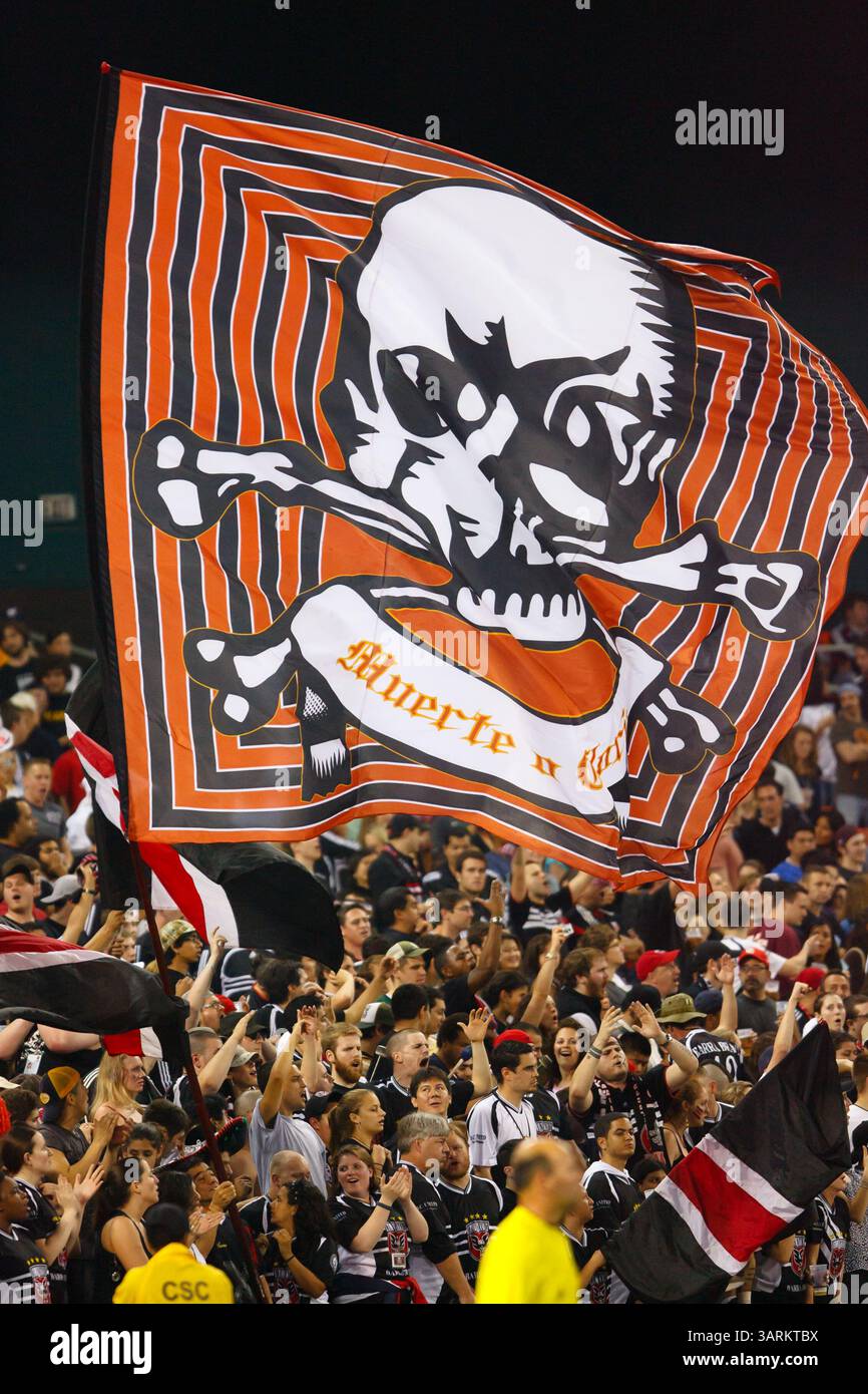 Rfk supporter hi-res stock photography and images - Alamy